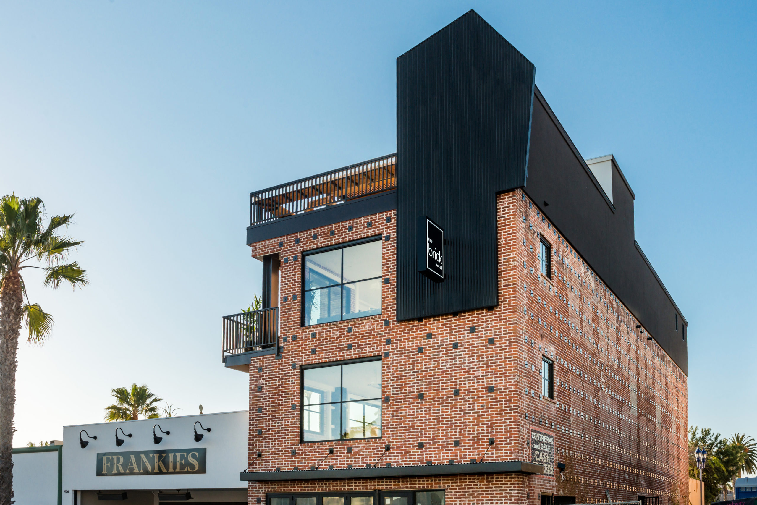 The Brick Hotel Oceanside Vacation Rentals | Book Top Oceanside Beach ...